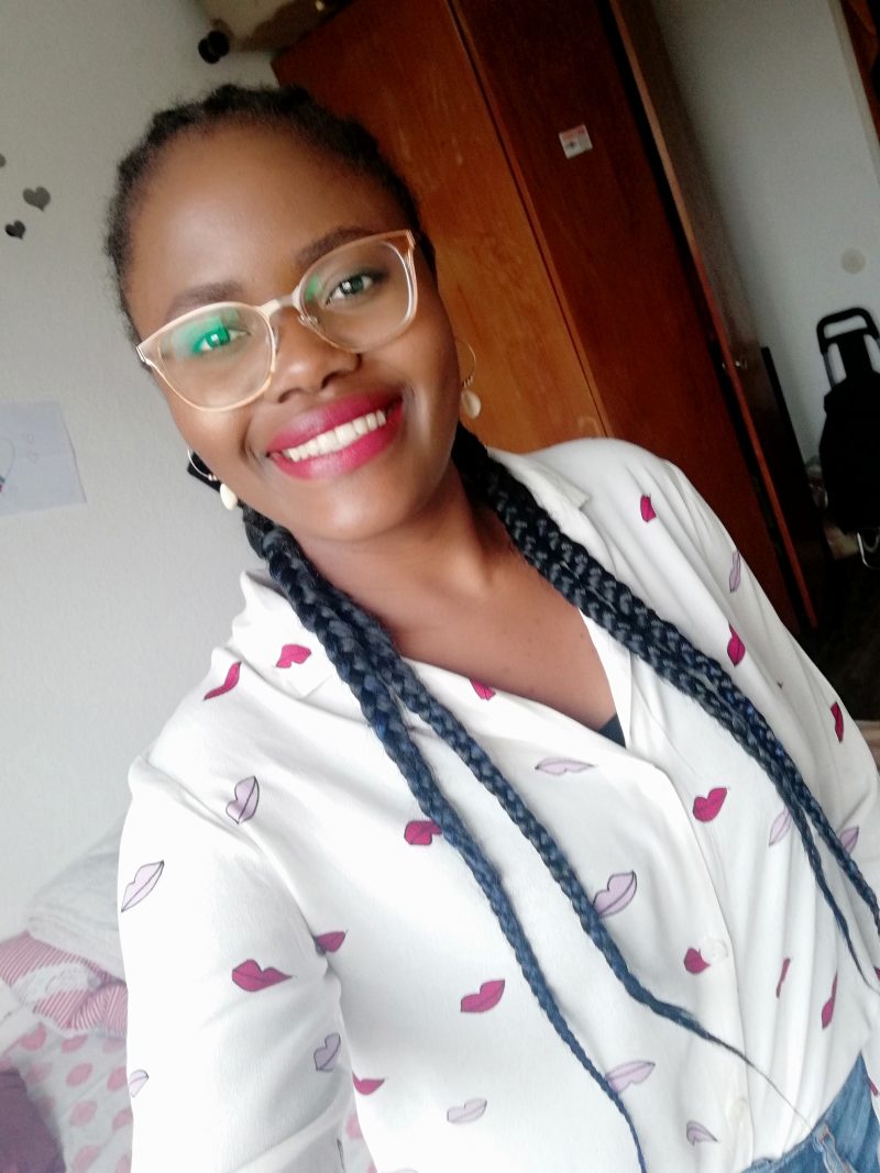 6 conseils pratiques pour l'entretien du cheveu crepu